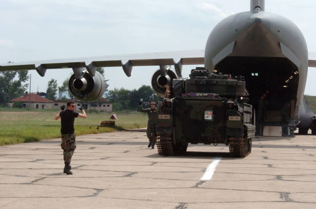 With US C-17 fleet heavily tasked, Congress seeks study into restarting ...
