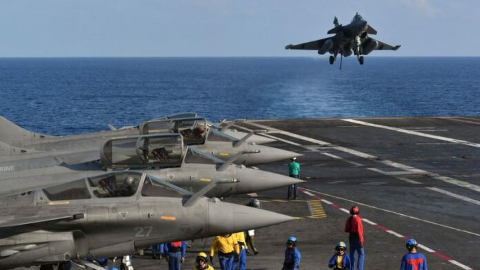Rafale Marine F5 and naval combat drones, the French Navy will enter ...