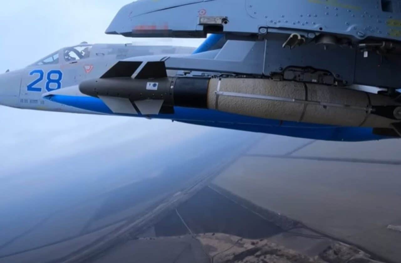 L'Ukraine déclare prête sa première bombe aérienne planante guidée ...